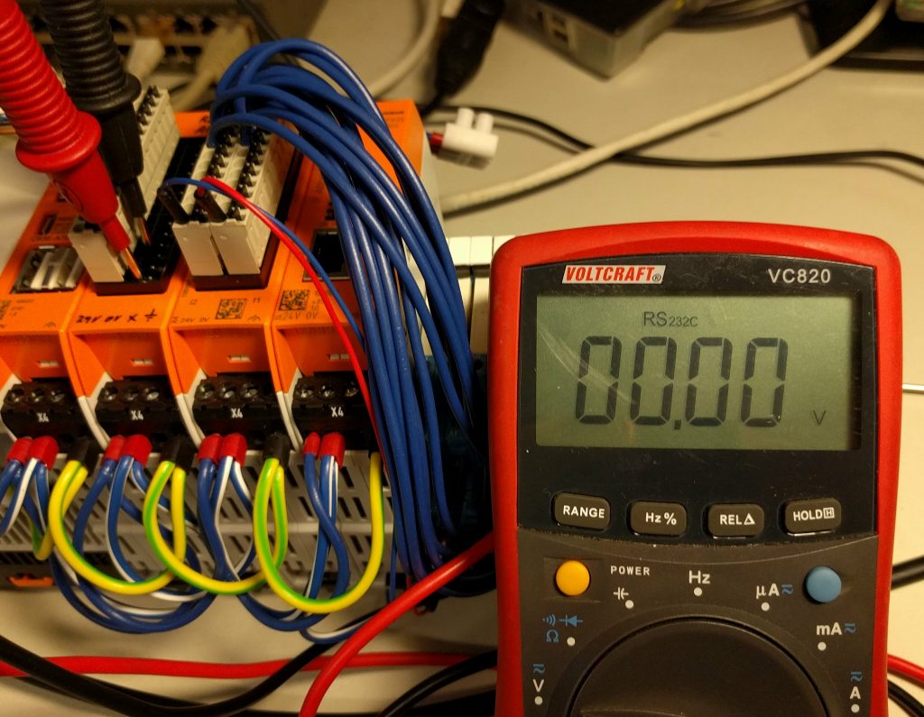 Everyone wants digital – we do analog! – RevPiModIO